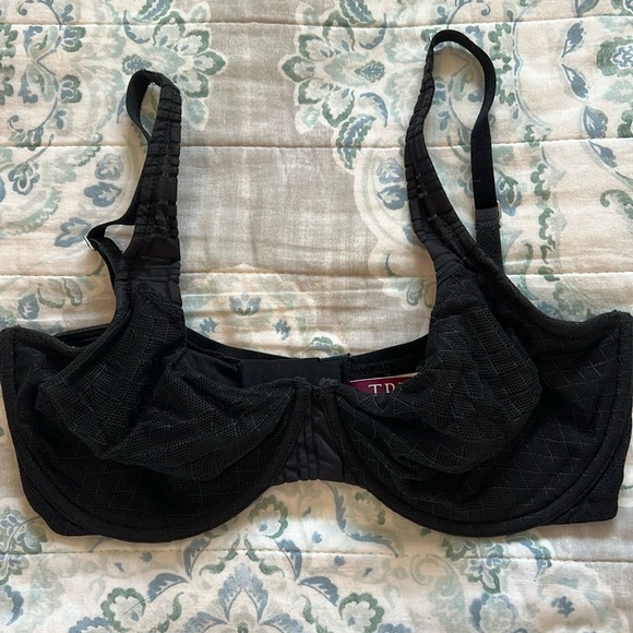 True & Co. | Intimates & Sleepwear | True 34dd Bra Black | Poshmark